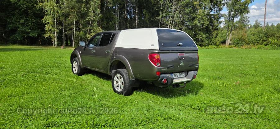 Mitsubishi l-200 2011 Tartu, ar dzinēja tilpumu 2.50 L un nobraukumu 233 tūkst. km par 12800 €, foto 8 vietnē AUTOMOTO.COM.LV