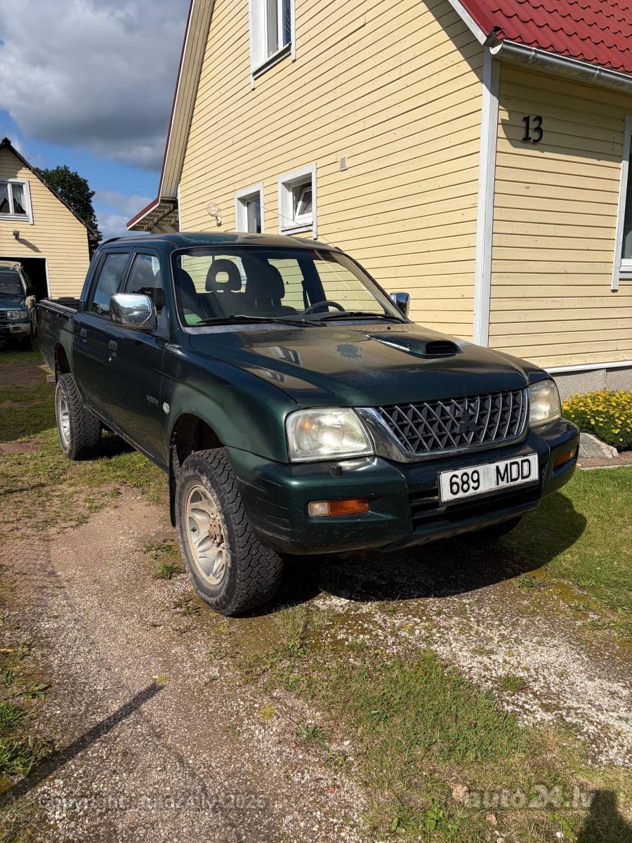 Zaļš Mitsubishi l-200 2002 Tallina, ar dzinēja tilpumu 2.50 L un nobraukumu 0 tūkst. km par 2500 €, foto 3 vietnē AUTOMOTO.COM.LV