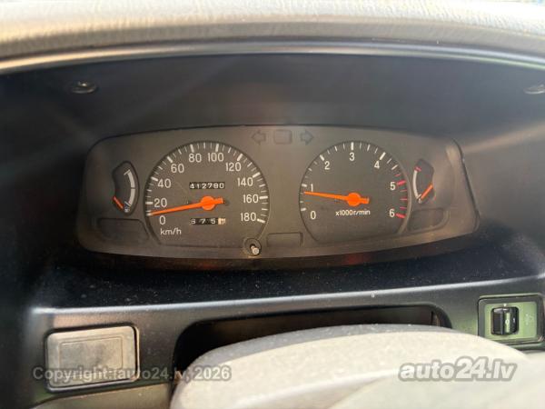 Zaļš Mitsubishi l-200 2002 Tallina, ar dzinēja tilpumu 2.50 L un nobraukumu 0 tūkst. km par 2500 €, foto 5 vietnē AUTOMOTO.COM.LV