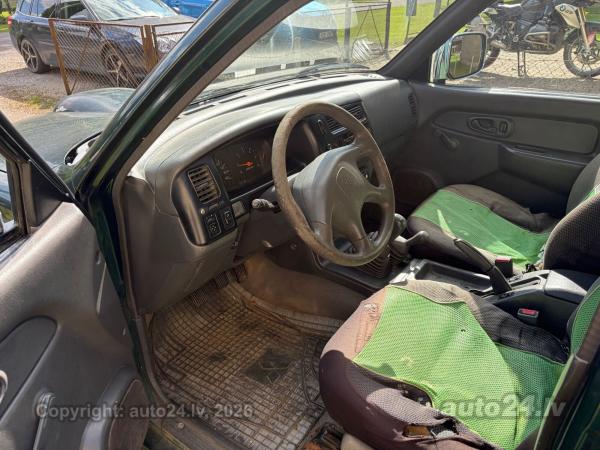 Zaļš Mitsubishi l-200 2002 Tallina, ar dzinēja tilpumu 2.50 L un nobraukumu 0 tūkst. km par 2500 €, foto 6 vietnē AUTOMOTO.COM.LV