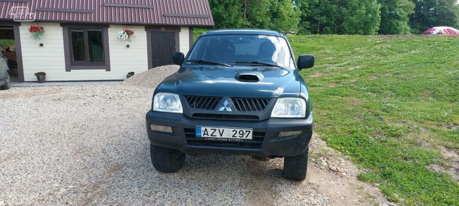 Zaļš Mitsubishi l-200 2005 Ignalina, ar dzinēja tilpumu 2.50 L un nobraukumu 249 tūkst. km par 4950 €, foto 1 vietnē AUTOMOTO.COM.LV