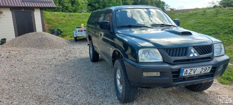 Zaļš Mitsubishi l-200 2005 Ignalina, ar dzinēja tilpumu 2.50 L un nobraukumu 249 tūkst. km par 4950 €, foto 3 vietnē AUTOMOTO.COM.LV