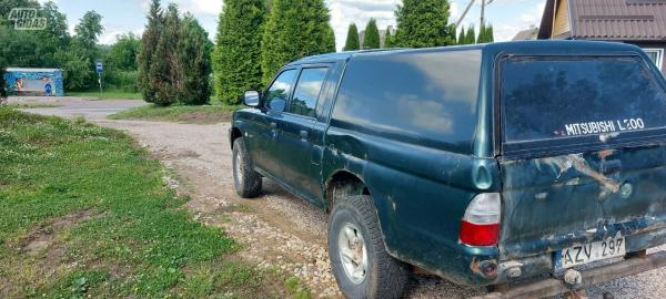Green Mitsubishi l-200 2005 in Ignalina, with an engine capacity of 2.50 L and mileage of 249 thousand km for 4950 €, photo 4 on AUTOMOTO.COM.LV