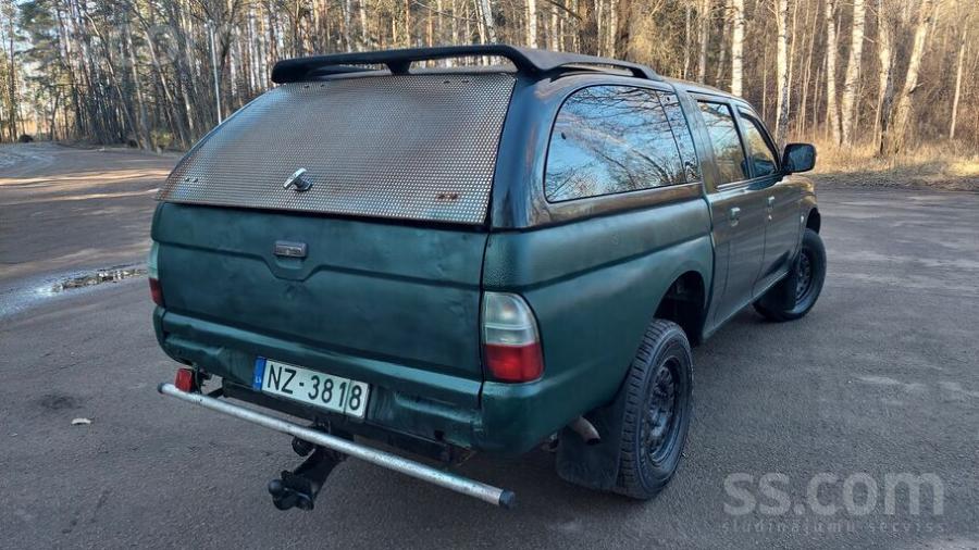 Green Mitsubishi l-200 2005 in Riga, with an engine capacity of 2.50 L and mileage of 0 thousand km for 3800 €, photo 6 on AUTOMOTO.COM.LV