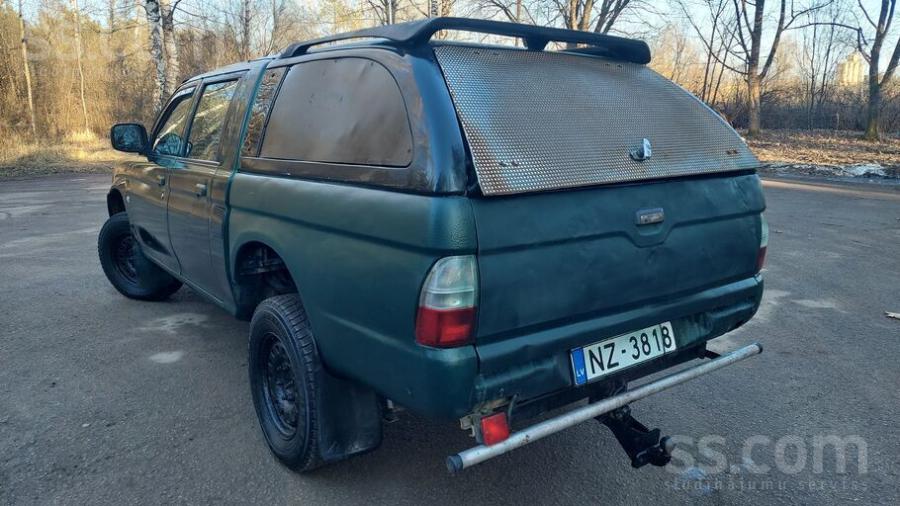 Green Mitsubishi l-200 2005 in Riga, with an engine capacity of 2.50 L and mileage of 0 thousand km for 3800 €, photo 7 on AUTOMOTO.COM.LV