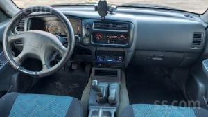 Green Mitsubishi l-200 2005 in Riga, with an engine capacity of 2.50 L and mileage of 0 thousand km for 3800 €, photo 16 on AUTOMOTO.COM.LV