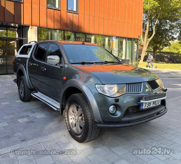 Zaļš Mitsubishi l-200 2008 Tallina, ar dzinēja tilpumu 2.50 L un nobraukumu 312 tūkst. km par 9699 €, foto 6 vietnē AUTOMOTO.COM.LV