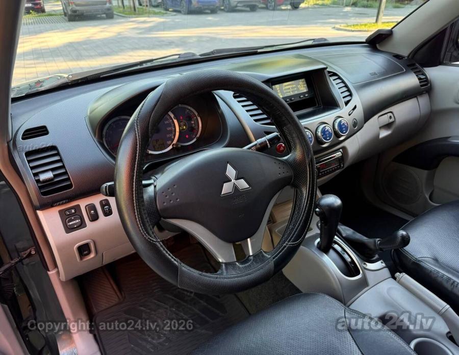 Зеленый Мицубиси Л 200 2008 в Таллин, объемом двигателя 2.50 л и пробегом 312 тыс. км за 9699 €, фото 25 на AUTOMOTO.COM.LV