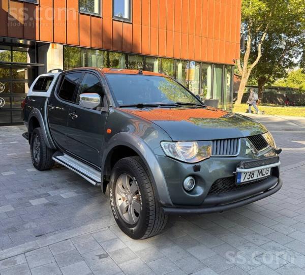 Zaļš Mitsubishi l-200 2008 Tallina, ar dzinēja tilpumu 2.50 L un nobraukumu 312 tūkst. km par 9699 €, foto 6 vietnē AUTOMOTO.COM.LV