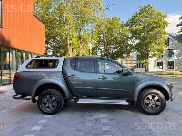 Zaļš Mitsubishi l-200 2008 Tallina, ar dzinēja tilpumu 2.50 L un nobraukumu 312 tūkst. km par 9699 €, foto 8 vietnē AUTOMOTO.COM.LV