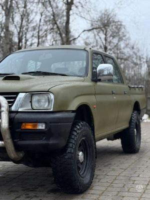 Zaļš Mitsubishi l-200 2000 Viļņa, ar dzinēja tilpumu 2.50 L un nobraukumu 285 tūkst. km par 4700 €, foto 7 vietnē AUTOMOTO.COM.LV