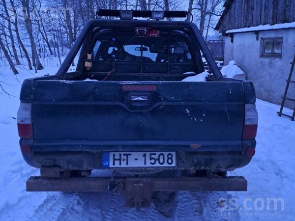 Зеленый Мицубиси Л 200 2002 в Кулдига, объемом двигателя 2.50 л и пробегом 291 тыс. км за 4600 €, фото 4 на AUTOMOTO.COM.LV