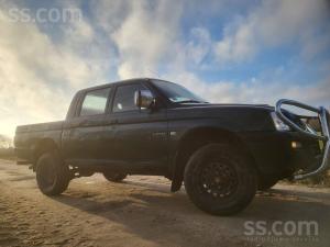 Green Mitsubishi l-200 2003 in Kuldiga, with an engine capacity of 2.50 L and mileage of 350 thousand km for 2750 €, photo 7 on AUTOMOTO.COM.LV