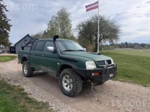 Zaļš Mitsubishi l-200 2005 Liepāja, ar dzinēja tilpumu 2.50 L un nobraukumu 345 tūkst. km par 6800 €, foto 3 vietnē AUTOMOTO.COM.LV