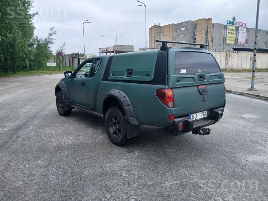 Zaļš Mitsubishi l-200 2008 Rīga, ar dzinēja tilpumu 2.50 L un nobraukumu 218 tūkst. km par 9680 €, foto 3 vietnē AUTOMOTO.COM.LV
