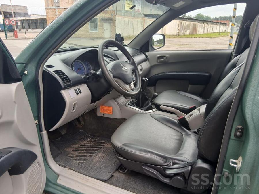 Zaļš Mitsubishi l-200 2008 Rīga, ar dzinēja tilpumu 2.50 L un nobraukumu 218 tūkst. km par 9680 €, foto 8 vietnē AUTOMOTO.COM.LV