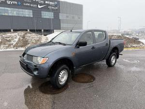 Zaļš Mitsubishi l-200 2008 Viļņa, ar dzinēja tilpumu 2.48 L un nobraukumu 235 tūkst. km par 7100 €, foto  vietnē AUTOMOTO.COM.LV