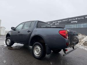 Zaļš Mitsubishi l-200 2008 Viļņa, ar dzinēja tilpumu 2.48 L un nobraukumu 235 tūkst. km par 7100 €, foto 3 vietnē AUTOMOTO.COM.LV