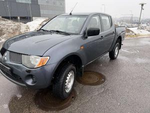 Zaļš Mitsubishi l-200 2008 Viļņa, ar dzinēja tilpumu 2.48 L un nobraukumu 235 tūkst. km par 7100 €, foto 8 vietnē AUTOMOTO.COM.LV