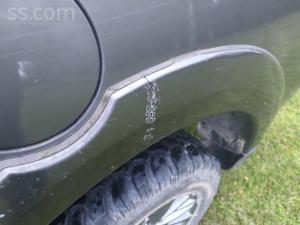 Green Mitsubishi l-200 2017 in Jelgava, with an engine capacity of 2.40 L and mileage of 171 thousand km for 10000 €, photo 6 on AUTOMOTO.COM.LV