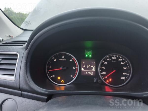 Mitsubishi l-200 2017 in Jelgava on AUTOMOTO.COM.LV Green Mitsubishi l-200 2017 in Jelgava, with an engine capacity of 2.40 L and mileage of 171 thousand km for 10000 €, photo 9 on AUTOMOTO.COM.LV