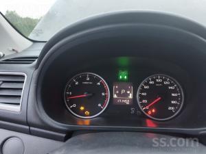 Green Mitsubishi l-200 2017 in Jelgava, with an engine capacity of 2.40 L and mileage of 171 thousand km for 10000 €, photo 9 on AUTOMOTO.COM.LV