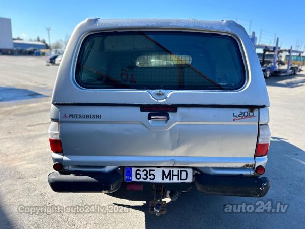 Grey Mitsubishi l-200 2001 in Tartu, with an engine capacity of 2.50 L and mileage of 190 thousand km for 2999 €, photo 4 on AUTOMOTO.COM.LV