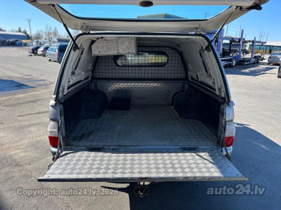 Grey Mitsubishi l-200 2001 in Tartu, with an engine capacity of 2.50 L and mileage of 190 thousand km for 2999 €, photo 16 on AUTOMOTO.COM.LV