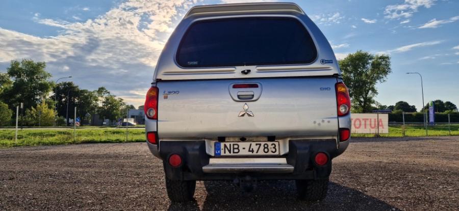 Grey Mitsubishi l-200 2006 in Riga, with an engine capacity of 2.50 L and mileage of 337 thousand km for 8725 €, photo 34 on AUTOMOTO.COM.LV