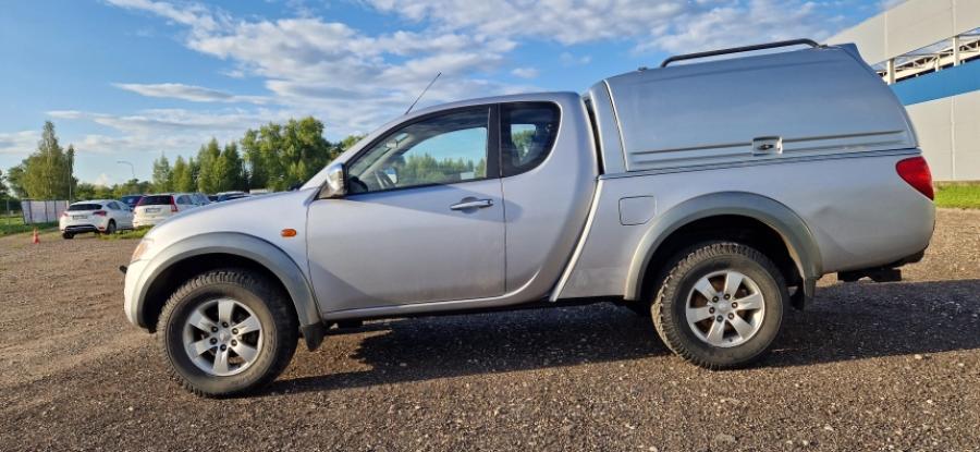 Grey Mitsubishi l-200 2006 in Riga, with an engine capacity of 2.50 L and mileage of 337 thousand km for 8725 €, photo 36 on AUTOMOTO.COM.LV