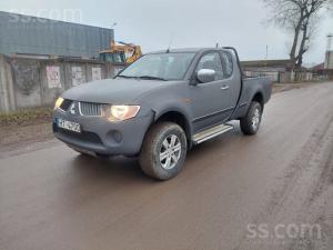 Grey Mitsubishi l-200 2007 in Riga, with an engine capacity of 2.50 L and mileage of 255 thousand km for 4700 €, photo 2 on AUTOMOTO.COM.LV