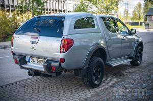 Grey Mitsubishi l-200 2009 in Riga, with an engine capacity of 2.50 L and mileage of 0 thousand km for 2500 €, photo 4 on AUTOMOTO.COM.LV
