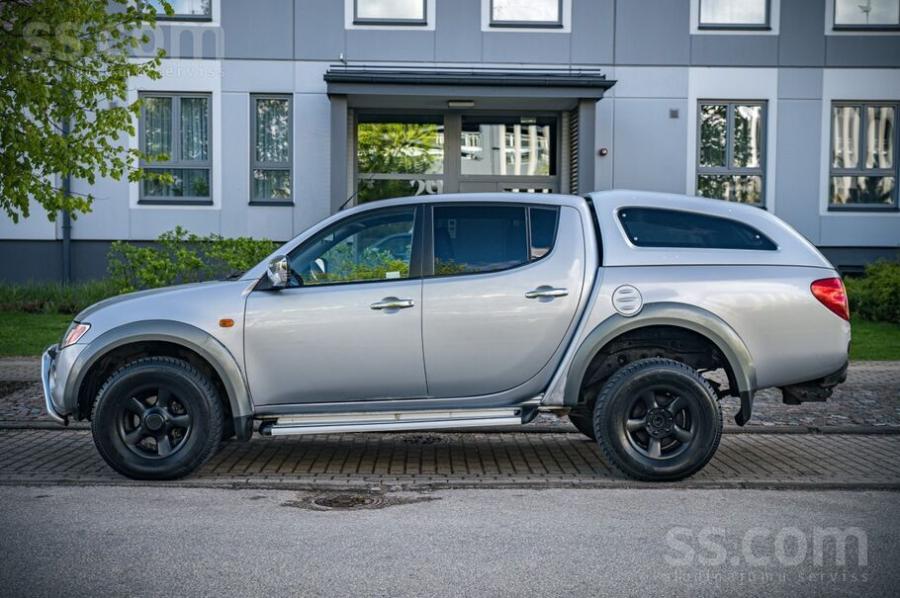 Grey Mitsubishi l-200 2009 in Riga, with an engine capacity of 2.50 L and mileage of 0 thousand km for 2500 €, photo 10 on AUTOMOTO.COM.LV
