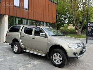 Серый Мицубиси Л 200 2010 в Таллин, объемом двигателя 2.50 л и пробегом 161 тыс. км за 9990 €, фото 9 на AUTOMOTO.COM.LV