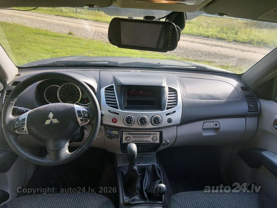 Серый Мицубиси Л 200 2011 в Пайде, объемом двигателя 2.50 л и пробегом 0 тыс. км за 7700 €, фото 10 на AUTOMOTO.COM.LV