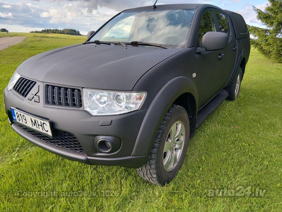 Pelēks Mitsubishi l-200 2011 Paide, ar dzinēja tilpumu 2.50 L un nobraukumu 0 tūkst. km par 7700 €, foto 1 vietnē AUTOMOTO.COM.LV