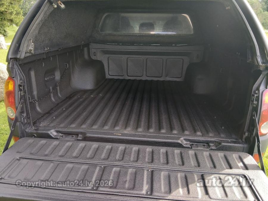 Pelēks Mitsubishi l-200 2011 Paide, ar dzinēja tilpumu 2.50 L un nobraukumu 0 tūkst. km par 7700 €, foto 14 vietnē AUTOMOTO.COM.LV