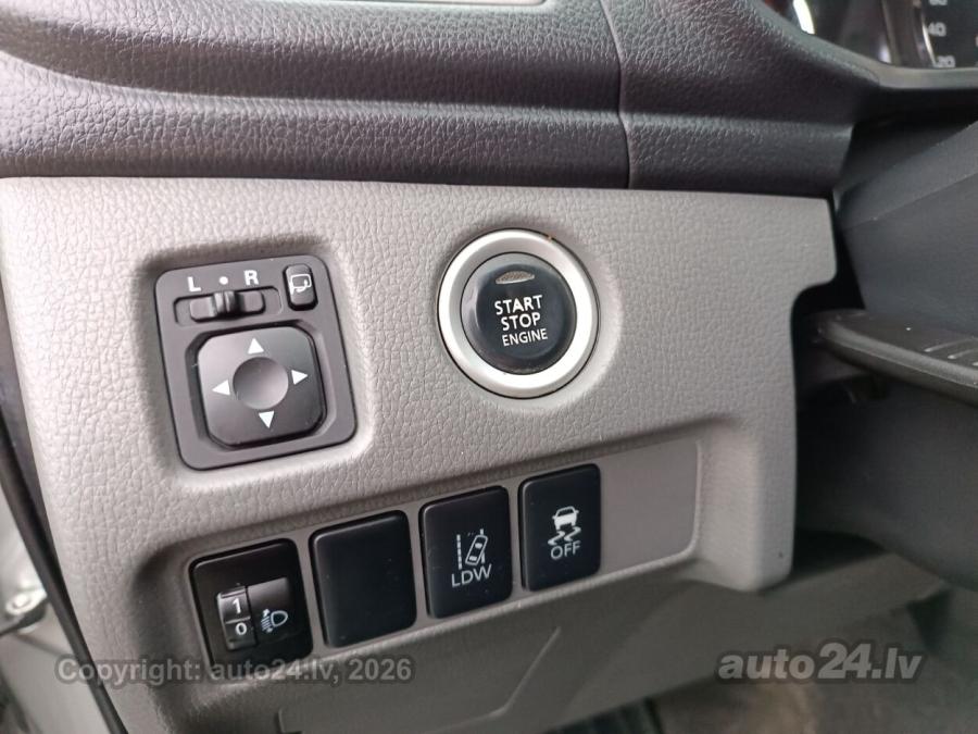 Pelēks Mitsubishi l-200 2017 Tallina, ar dzinēja tilpumu 2.40 L un nobraukumu 135 tūkst. km par 21900 €, foto 10 vietnē AUTOMOTO.COM.LV