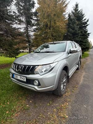 Pelēks Mitsubishi l-200 2019 Narva, ar dzinēja tilpumu 2.40 L un nobraukumu 79 tūkst. km par 25990 €, foto 3 vietnē AUTOMOTO.COM.LV