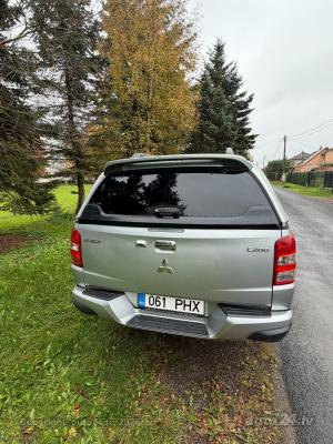 Pelēks Mitsubishi l-200 2019 Narva, ar dzinēja tilpumu 2.40 L un nobraukumu 79 tūkst. km par 25990 €, foto 7 vietnē AUTOMOTO.COM.LV