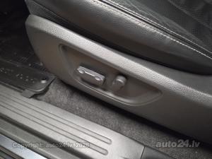 Grey Mitsubishi l-200 2021 in Tallinn, with an engine capacity of 2.30 L and mileage of 117 thousand km for 27900 €, photo 21 on AUTOMOTO.COM.LV