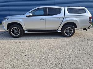Pelēks Mitsubishi l-200 2022 Tallina, ar dzinēja tilpumu 2.30 L un nobraukumu 86 tūkst. km par 28800 €, foto 5 vietnē AUTOMOTO.COM.LV