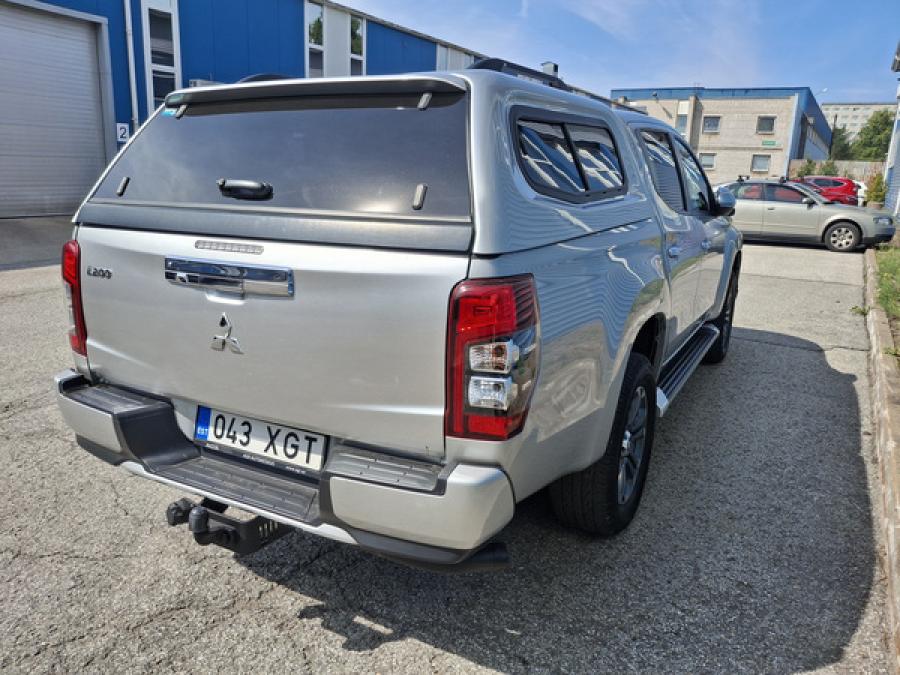 Pelēks Mitsubishi l-200 2022 Tallina, ar dzinēja tilpumu 2.30 L un nobraukumu 86 tūkst. km par 28800 €, foto 8 vietnē AUTOMOTO.COM.LV
