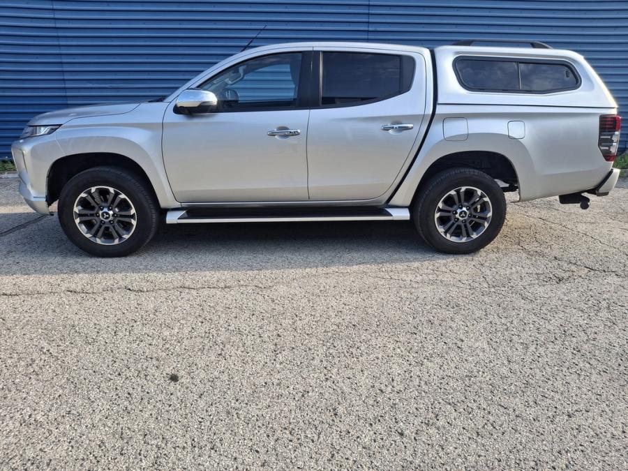 Pelēks Mitsubishi l-200 2022 Tallina, ar dzinēja tilpumu 2.30 L un nobraukumu 86 tūkst. km par 28800 €, foto 12 vietnē AUTOMOTO.COM.LV
