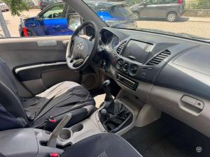 Grey Mitsubishi l-200 2006 in Kaunas, with an engine capacity of 2.50 L and mileage of 91 thousand km for 8500 €, photo 9 on AUTOMOTO.COM.LV