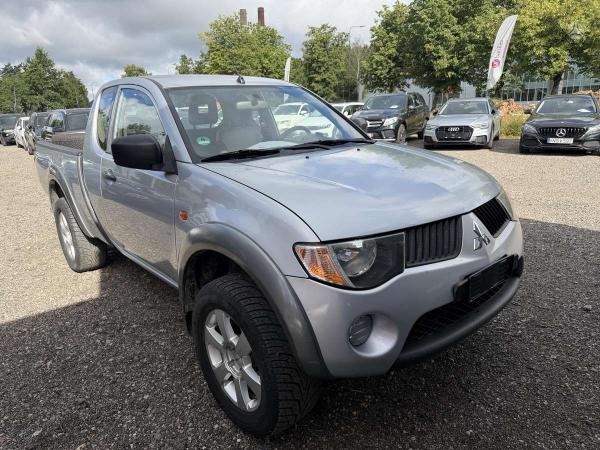 Pelēks Mitsubishi l-200 2006 Kauņa, ar dzinēja tilpumu 2.50 L un nobraukumu 92 tūkst. km par 7500 €, foto 7 vietnē AUTOMOTO.COM.LV