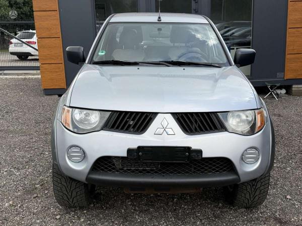 Pelēks Mitsubishi l-200 2006 Kauņa, ar dzinēja tilpumu 2.50 L un nobraukumu 92 tūkst. km par 7500 €, foto 8 vietnē AUTOMOTO.COM.LV
