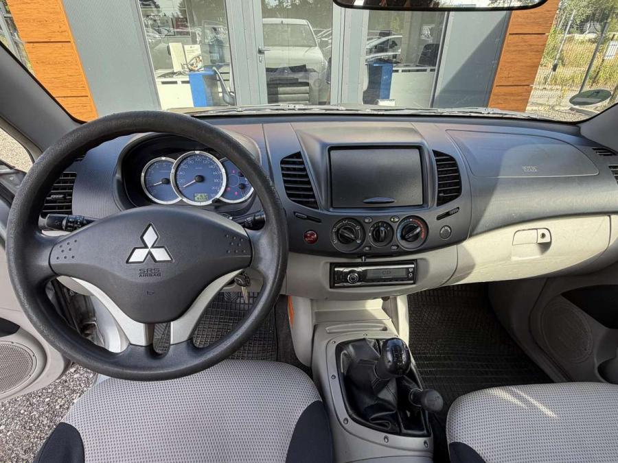 Pelēks Mitsubishi l-200 2006 Kauņa, ar dzinēja tilpumu 2.50 L un nobraukumu 92 tūkst. km par 7500 €, foto 30 vietnē AUTOMOTO.COM.LV