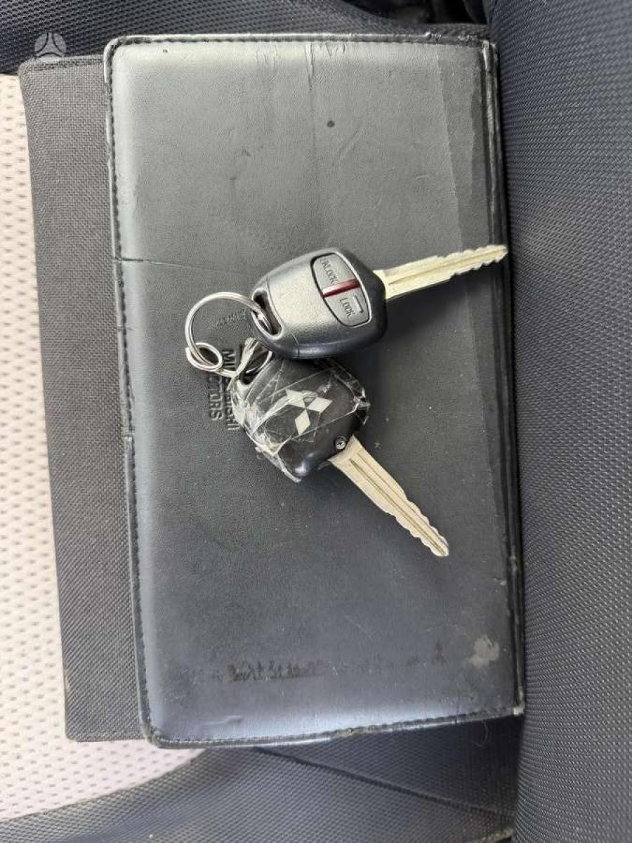 Pelēks Mitsubishi l-200 2006 Kauņa, ar dzinēja tilpumu 2.50 L un nobraukumu 92 tūkst. km par 7500 €, foto 48 vietnē AUTOMOTO.COM.LV