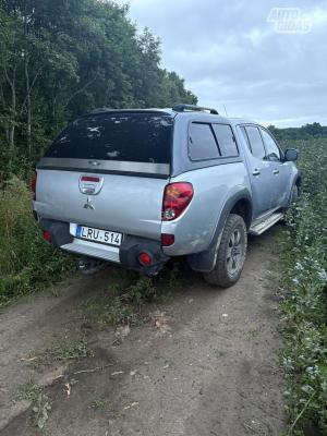 Pelēks Mitsubishi l-200 2007 Naujoji Akmenė, ar dzinēja tilpumu 2.50 L un nobraukumu 244 tūkst. km par 7500 €, foto 3 vietnē AUTOMOTO.COM.LV